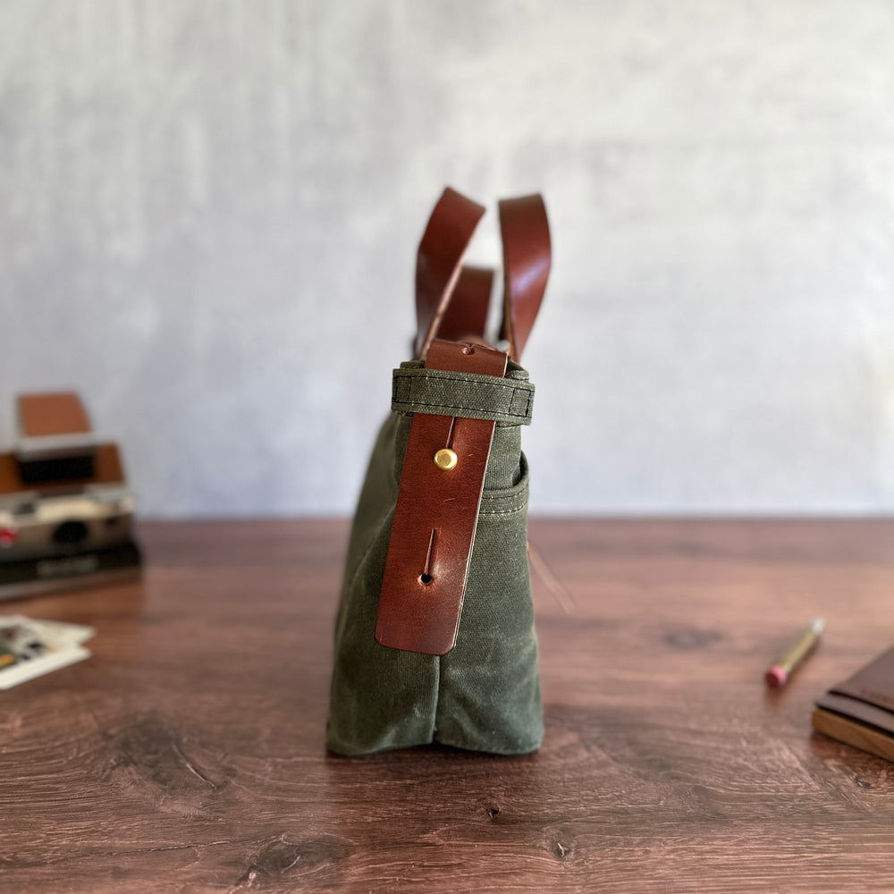 [Peg and Awl ] Mini Waxed Canvas Tote – Baum-kuchen