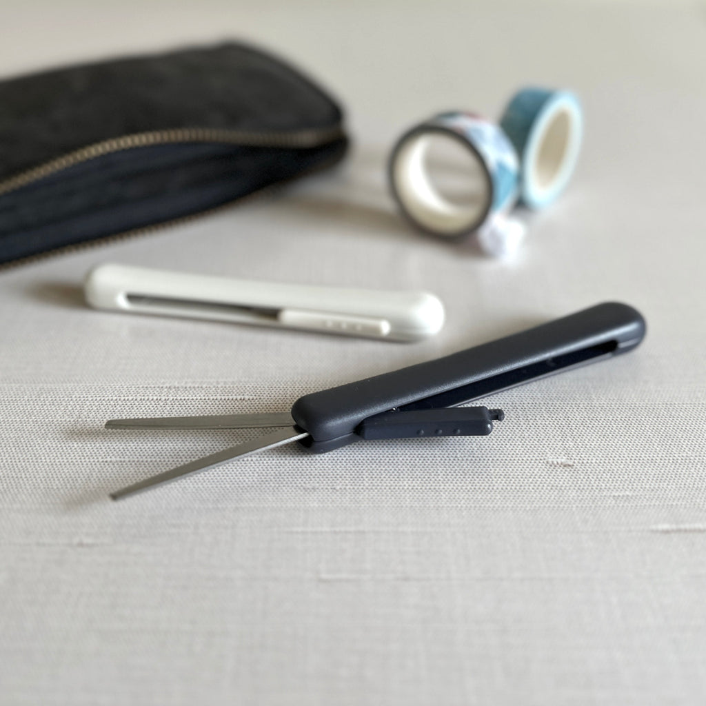 [Kokuyo] Poche Compact Scissors – Baum-kuchen