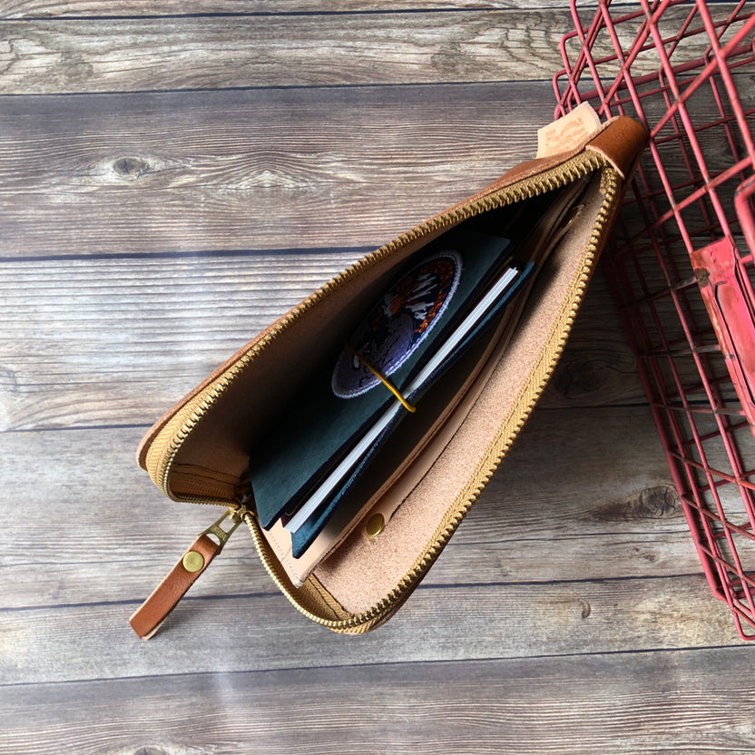 [TSL] Utility Leather Pouch – Baum-kuchen